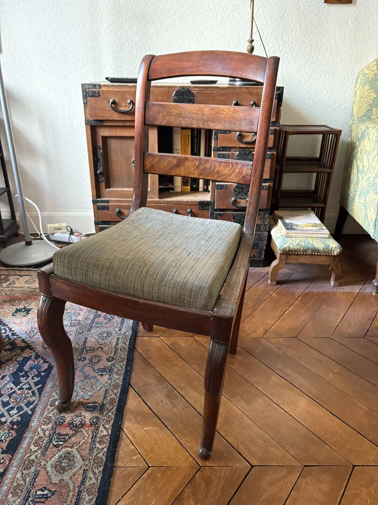 20TH C. STICKLEY ARTS & CRAFTS LAMP TABLE AND OTHER. | Barnebys
