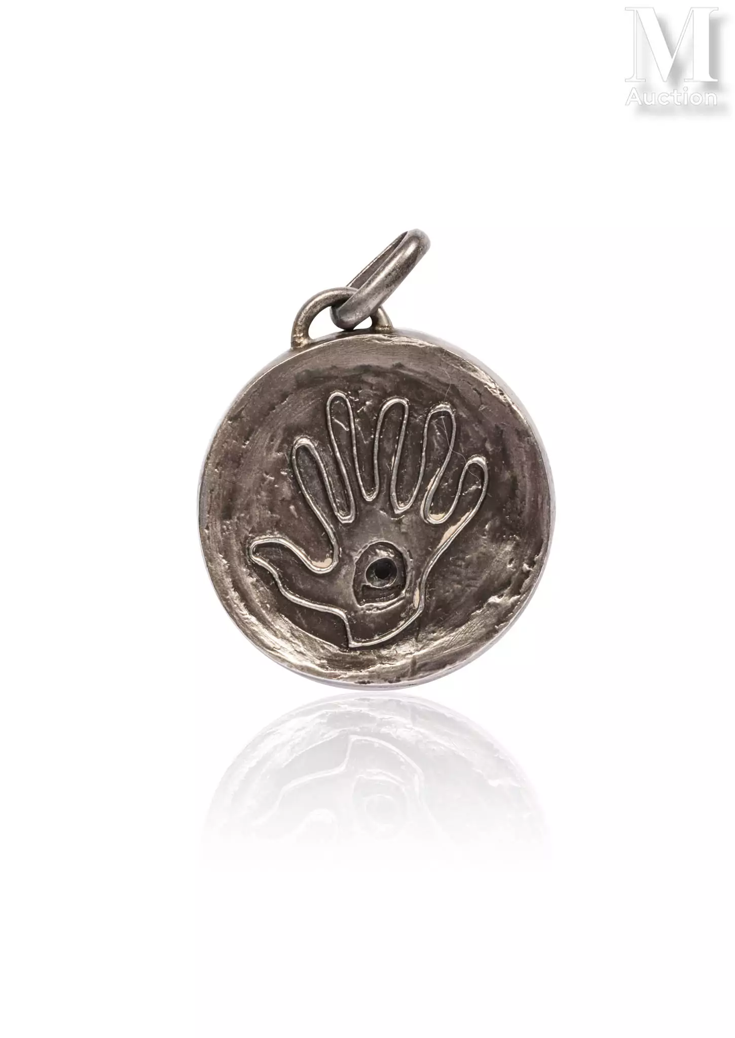 A large orignal Italian 1950s shield mirror with brass frame | Barnebys