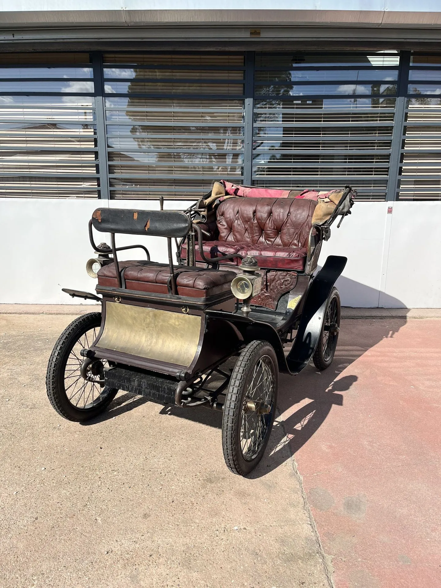 1900 DE DION E-TYPE BUTTON Vis-à-vis WITHOUT RESERVE Serial no.: 452 ...