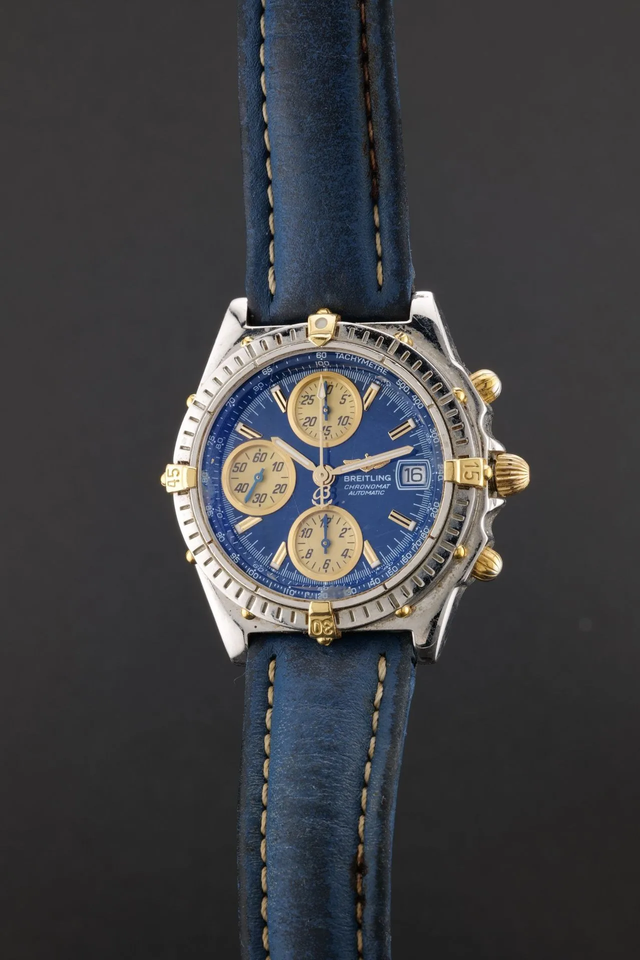 BREITLING Chronomat Ref : B13050 Circa 1990 Case: Round in steel | Barnebys