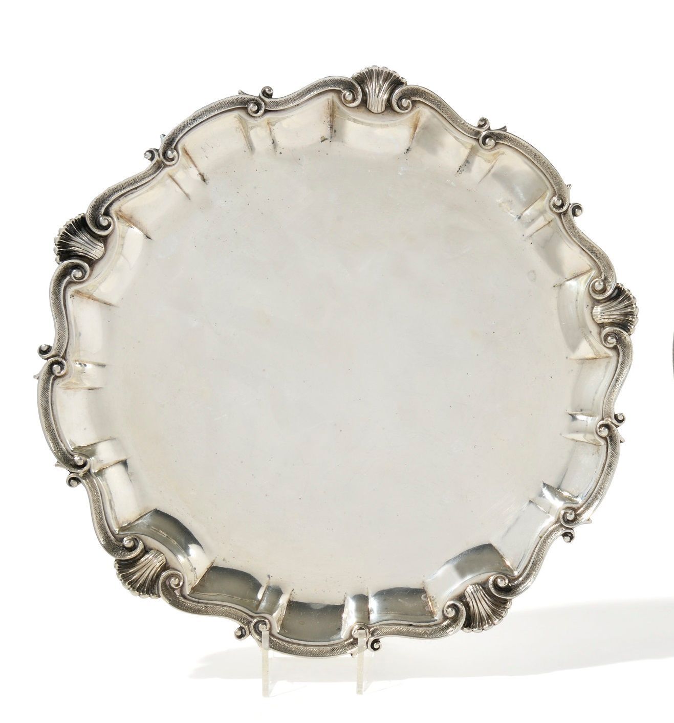Contour-shaped silver PLATEAU with staple ... | Plates and Dishes: bids ...