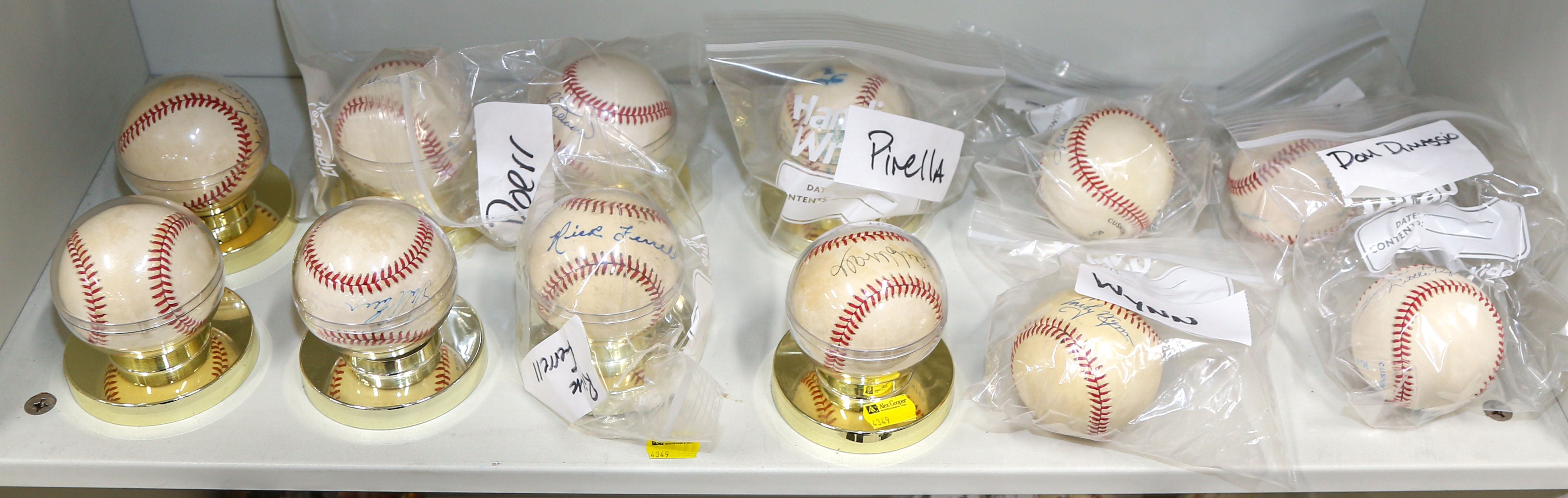 1973 Topps 19 Different Mostly Stars & HOFers | Barnebys