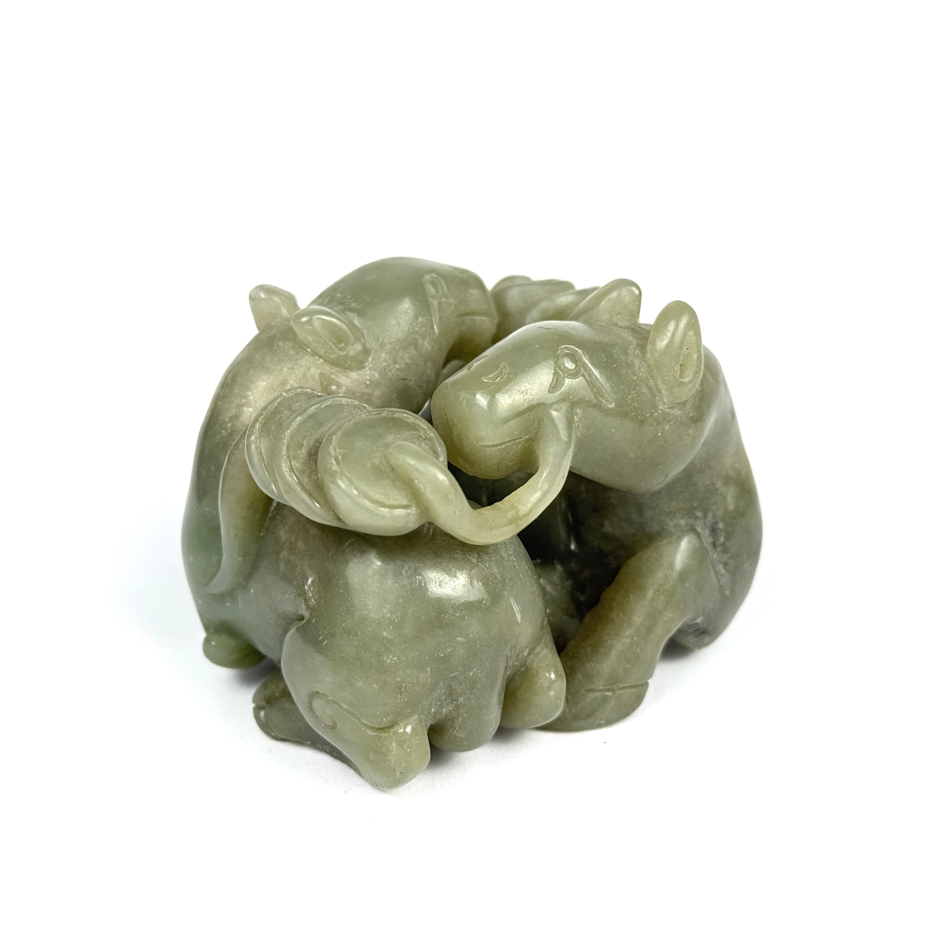 19TH/ EARLY 20TH C. CHINESE NEPHRITE JADE WEIGHT. | Barnebys